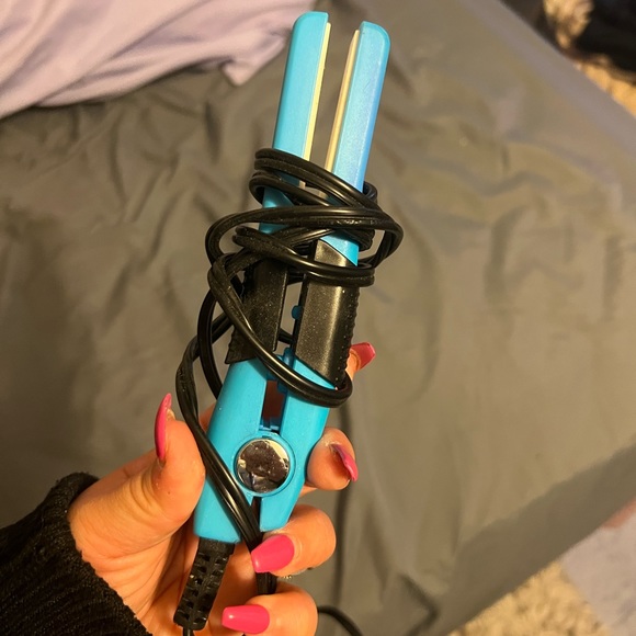 Zoe Ltd | Hair | Zoe Mini Straightener | Poshmark
